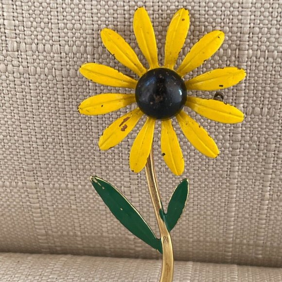 Jewelry | Sun Flower Pin Yellowblack Sunflower Gold Tone Vintage Brooch ...